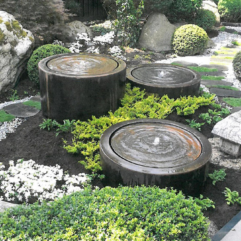 Buy Aluminium Round Water Pool with Fountain — The Worm that Turned ...